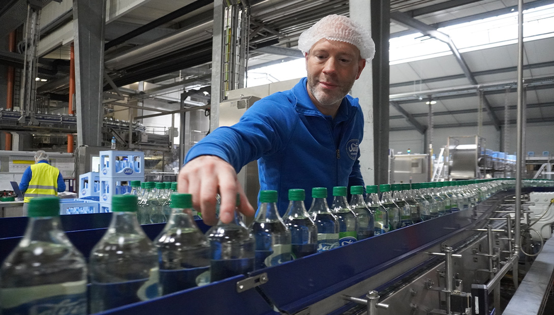 Entdecke die Vielfalt von Salvus - Regionalität pur | flaschenpost